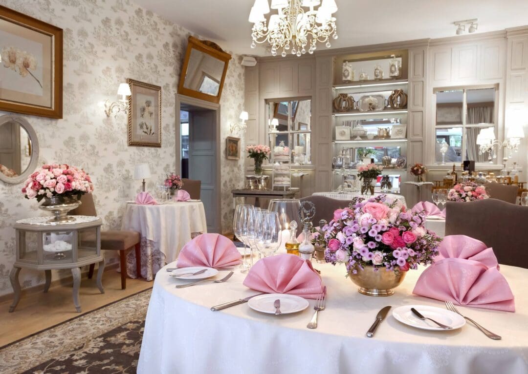 9 of The Best Restaurants In Warsaw